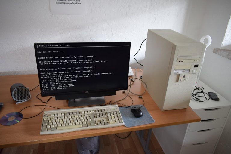 Alte Computer mit VGA an HDMI anschließen – VGA to HDMI Adapter - eKiwi ...