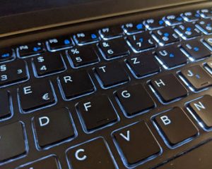 At-Zeichen auf englischer Tastatur eingeben (@) - eKiwi-Blog.de